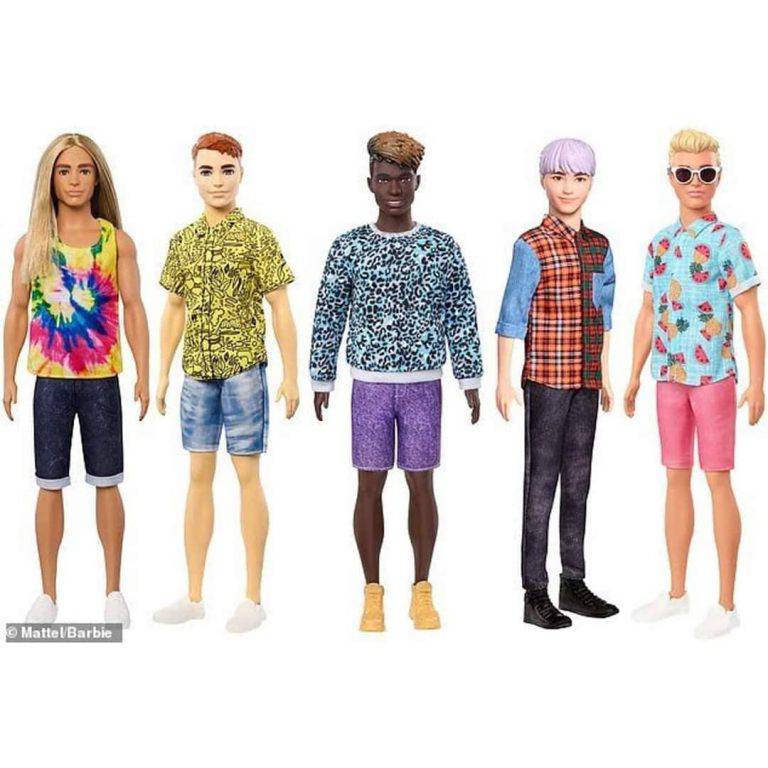 Barbie calva e con vitiligine: 170 nuove bambole per includere tutti | FOTO