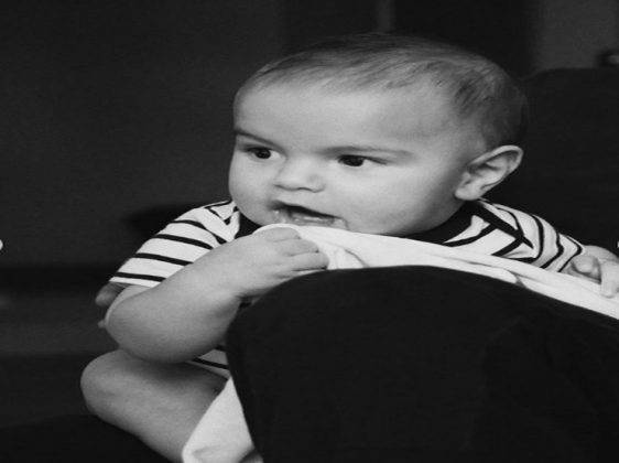 "Il piccolo di casa": Ricky Martin condivide le prime immagini del figlio