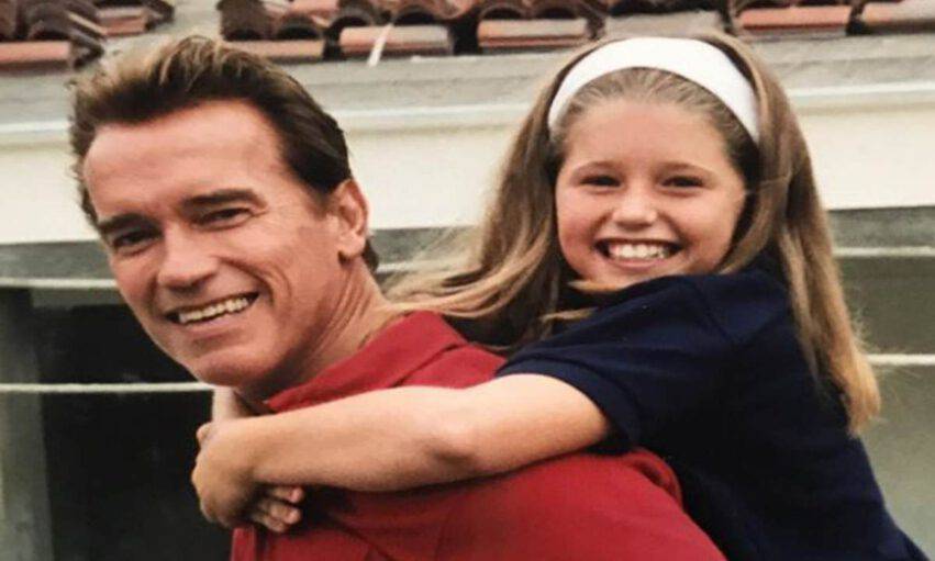 Chris Patty e Katherine hanno reso Arnold Schwarzenegger nonno