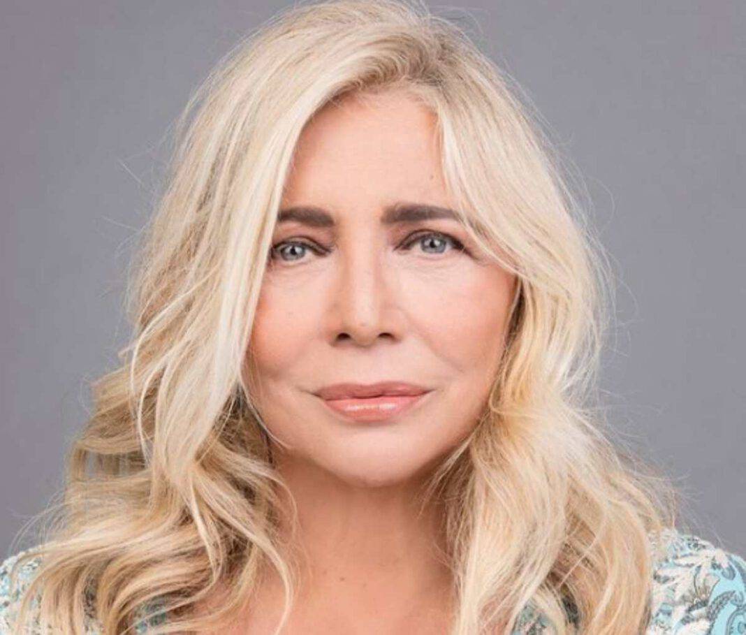 Mara Venier: su Instagram la foto da ragazzina