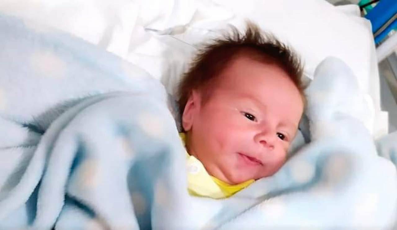 Neonato guarisce dal Covid-19 dopo 8 giorni di terapia intensiva neonatale