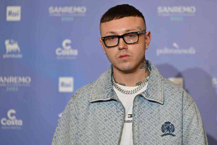 Cenere di Lazza è la canzone del momento: ma sapete di chi è la voce ad ...